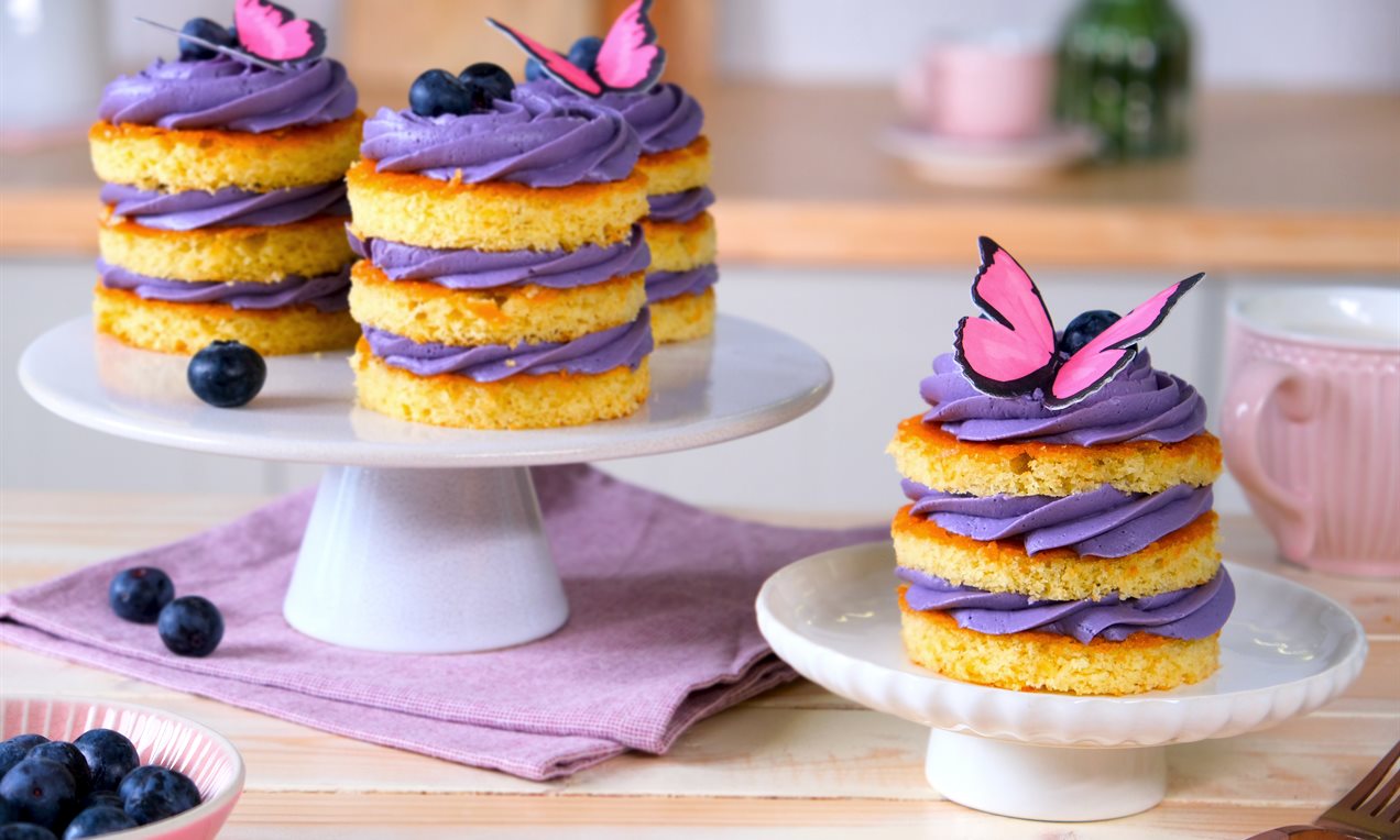 Mini Victoria Sponge Cakes Rezept | Dr. Oetker