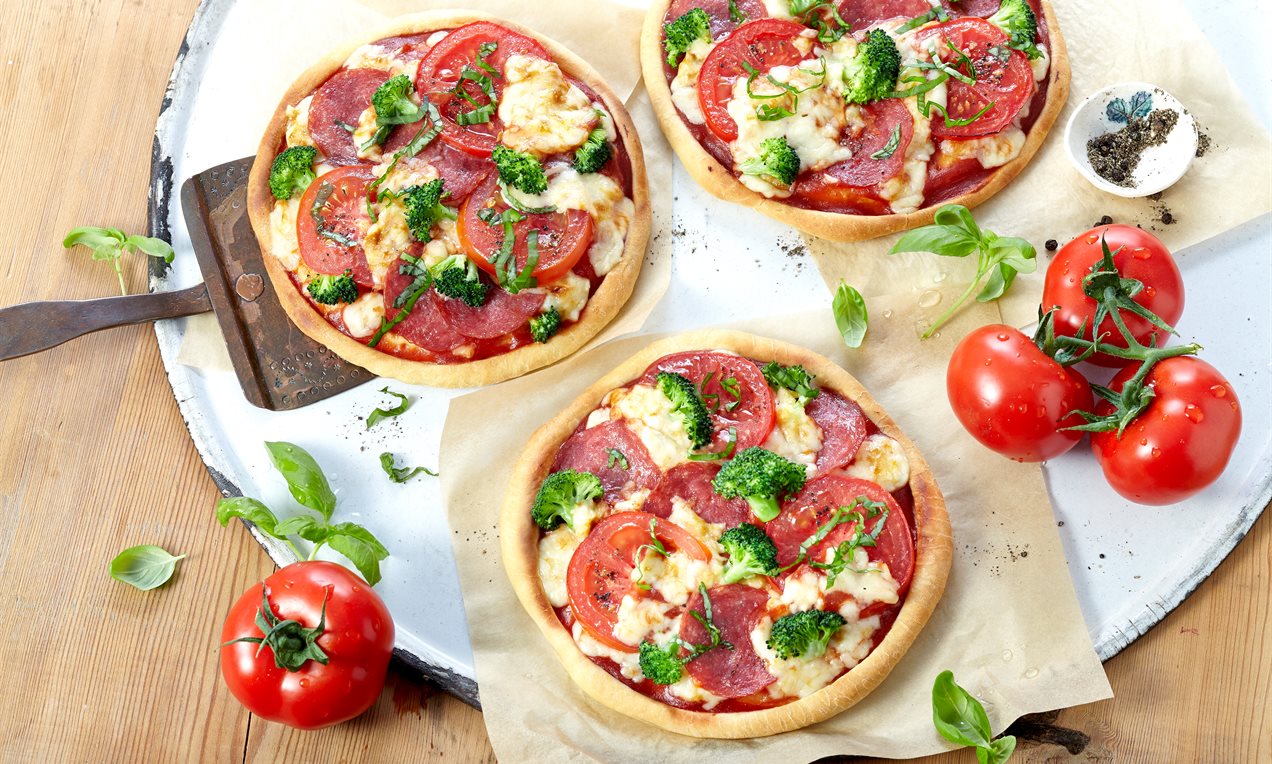 Mini-Pizza aus Quark-Öl-Teig Rezept | Dr. Oetker
